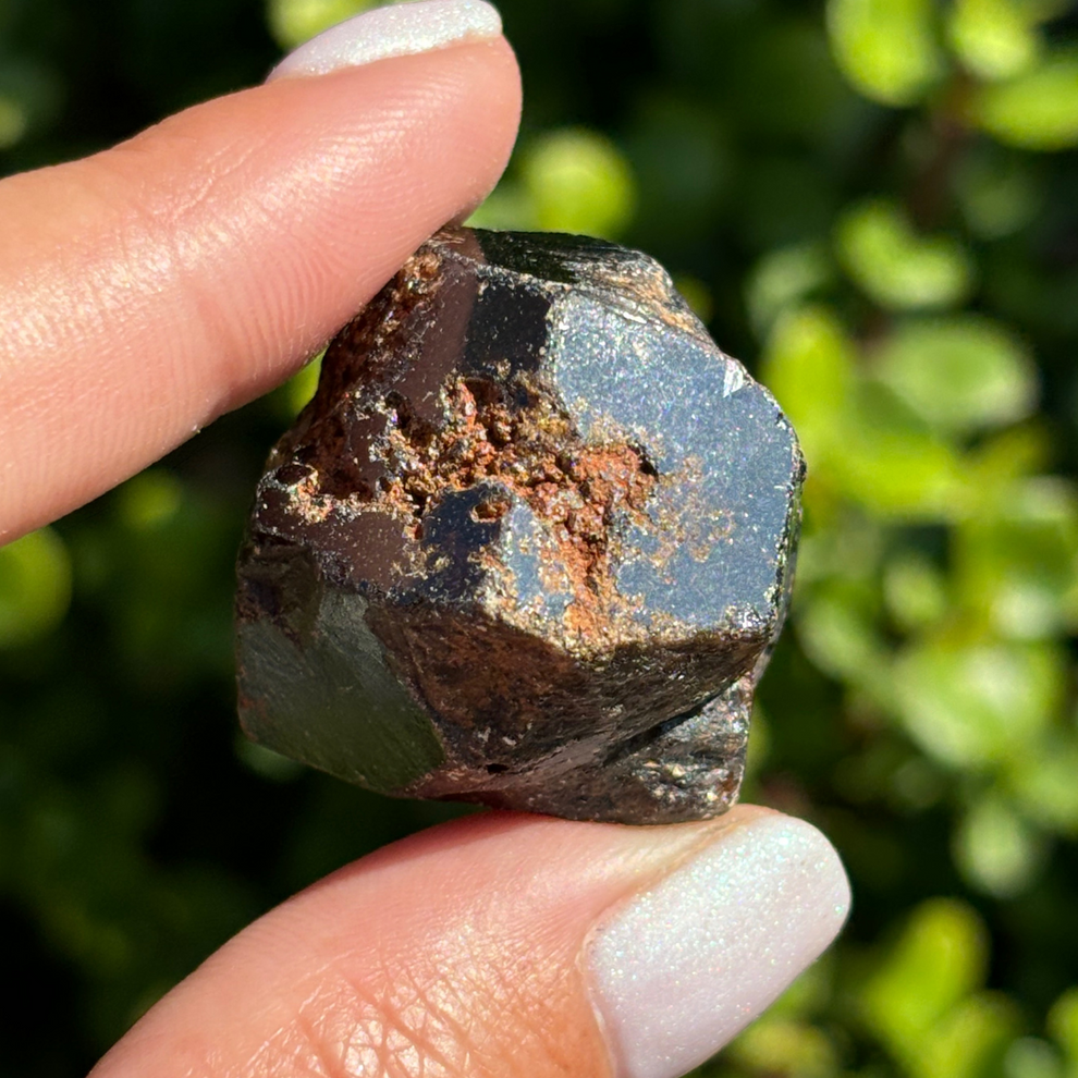 Black Garnet (Melanite) var. Andradite – Peace Love Meditate South Africa
